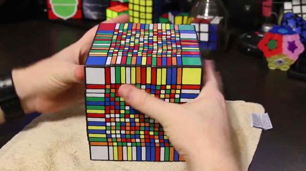 Increíble: mirá cómo se resuelve el cubo de Rubik más grande del mundo ... Increíble: mirá cómo se resuelve el cubo de Rubik más grande del mundo ...
