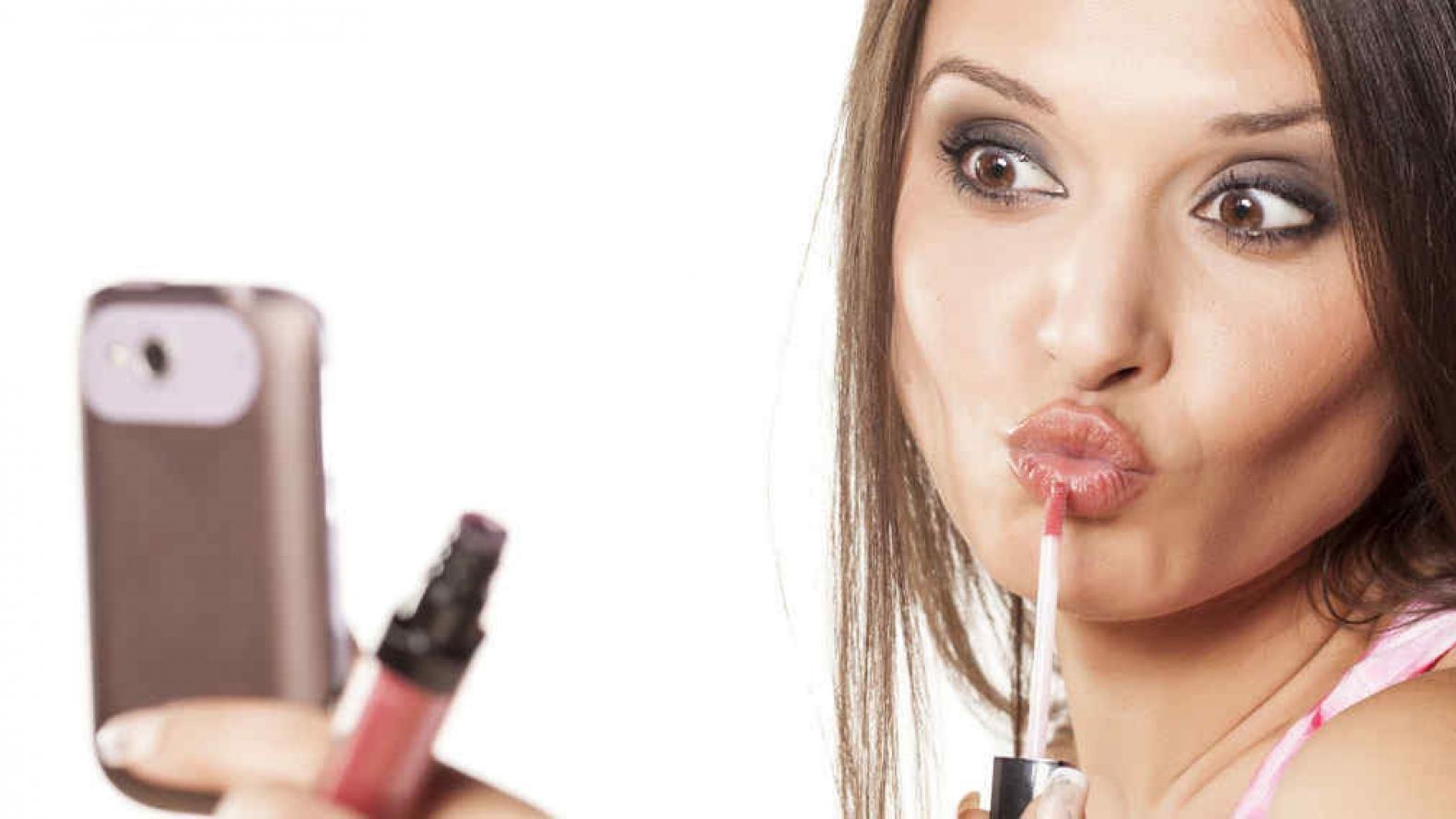 En Tiempos De Selfies ¿cómo Es El Maquillaje Perfecto Para Lucir